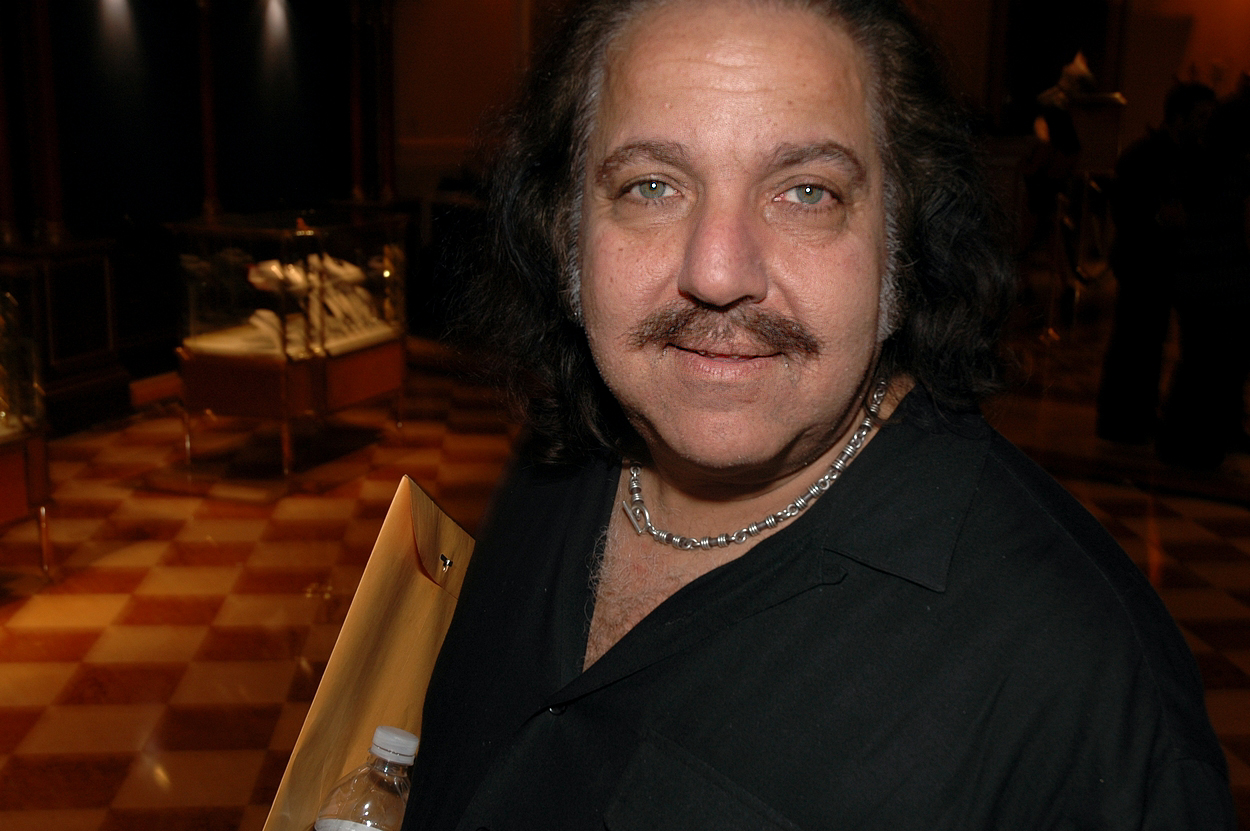 Ron Jeremy is de vertrutting zelve - Born2chill.nl